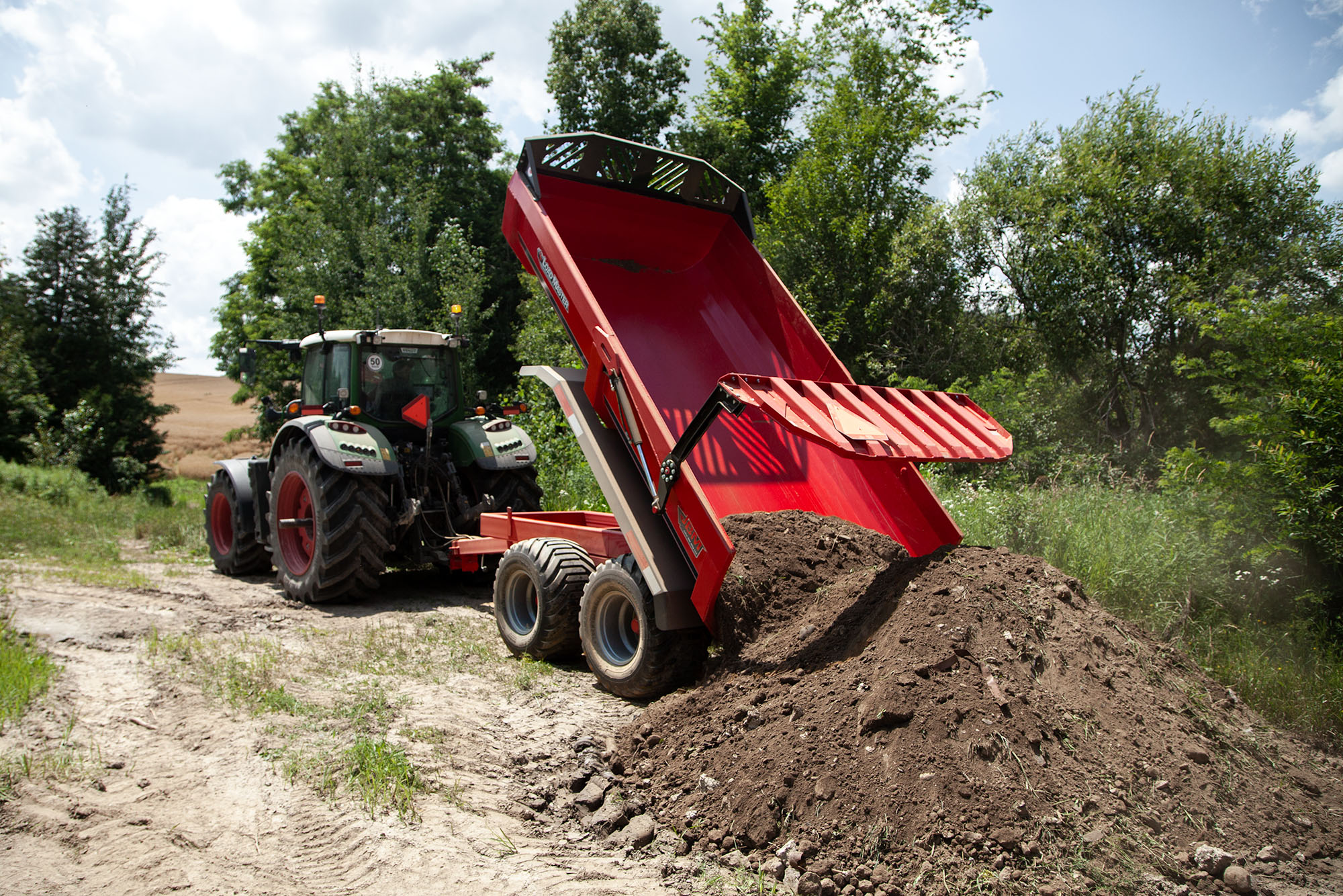 JBM Mfg. Photos | Farm Equipment, Bale Wagons, Feeders, Dump Trailers